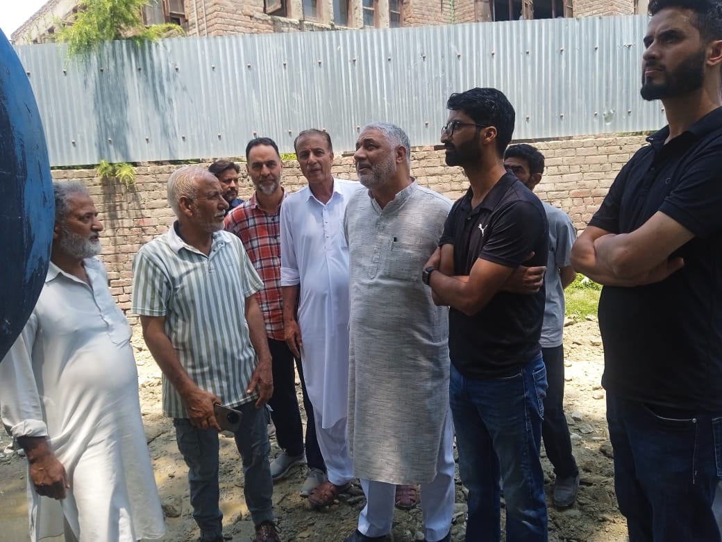 MLA Sopore Oversees Launch of Emergency Drinking Water Filling Point to ...